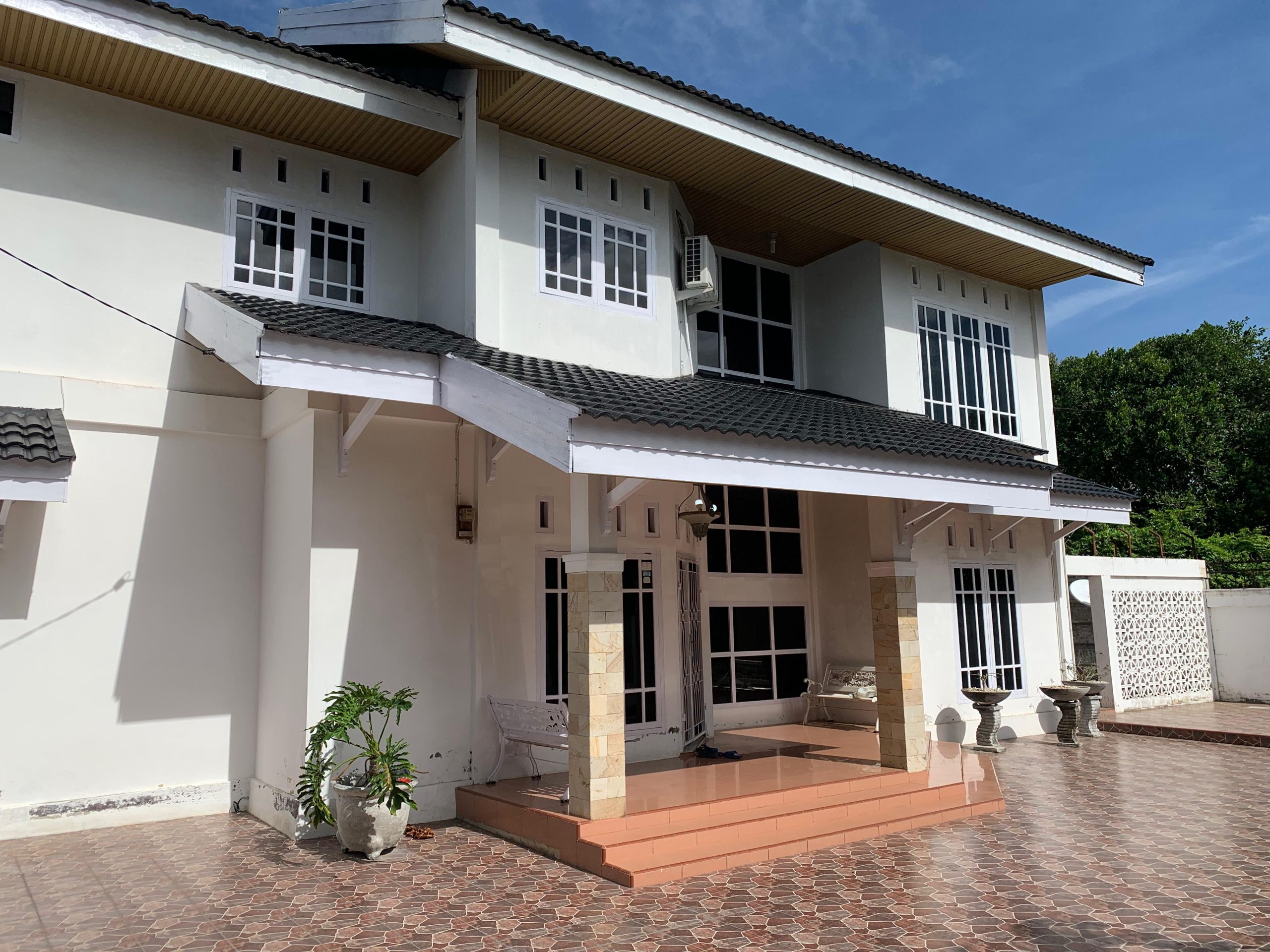Dijual Rumah Cantik & Terawat Type 400 m2 di Geuceu Iniem Banda Aceh